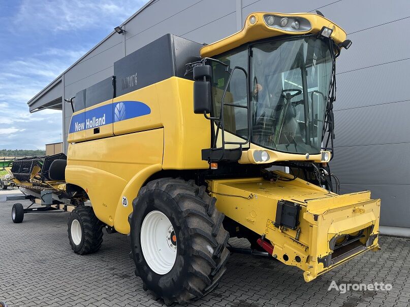 New Holland CS 540 kombajn za žito