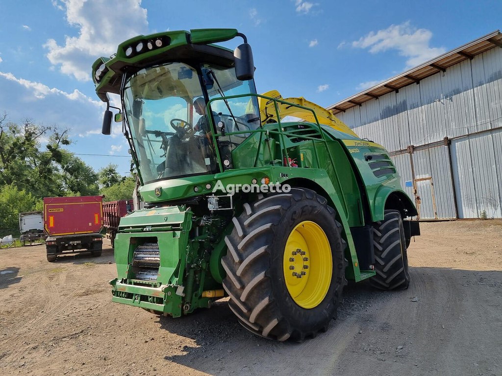 John Deere 8400i krmni kombajn