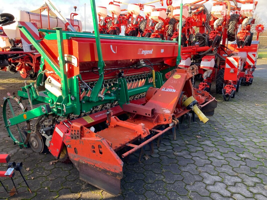 Regent 3m Kuhn mit Regent Drillmaschine kombinovana sejalica