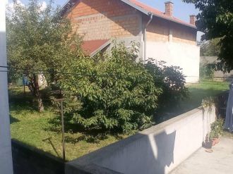 196m² 110.000€
Beograd, Zvezdara, Mali Mokri Lug, Vladimira Corovica