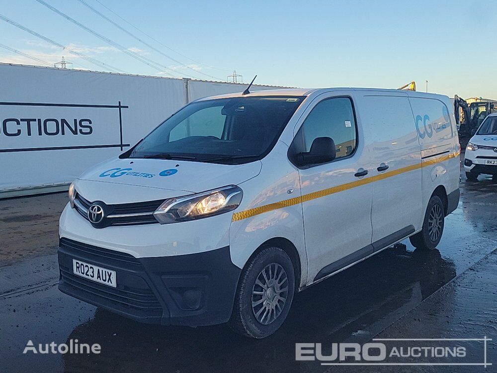 Prodaje se Toyota Proace minibus furgon na aukciji