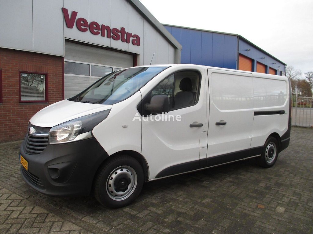 Opel Vivaro minibus furgon