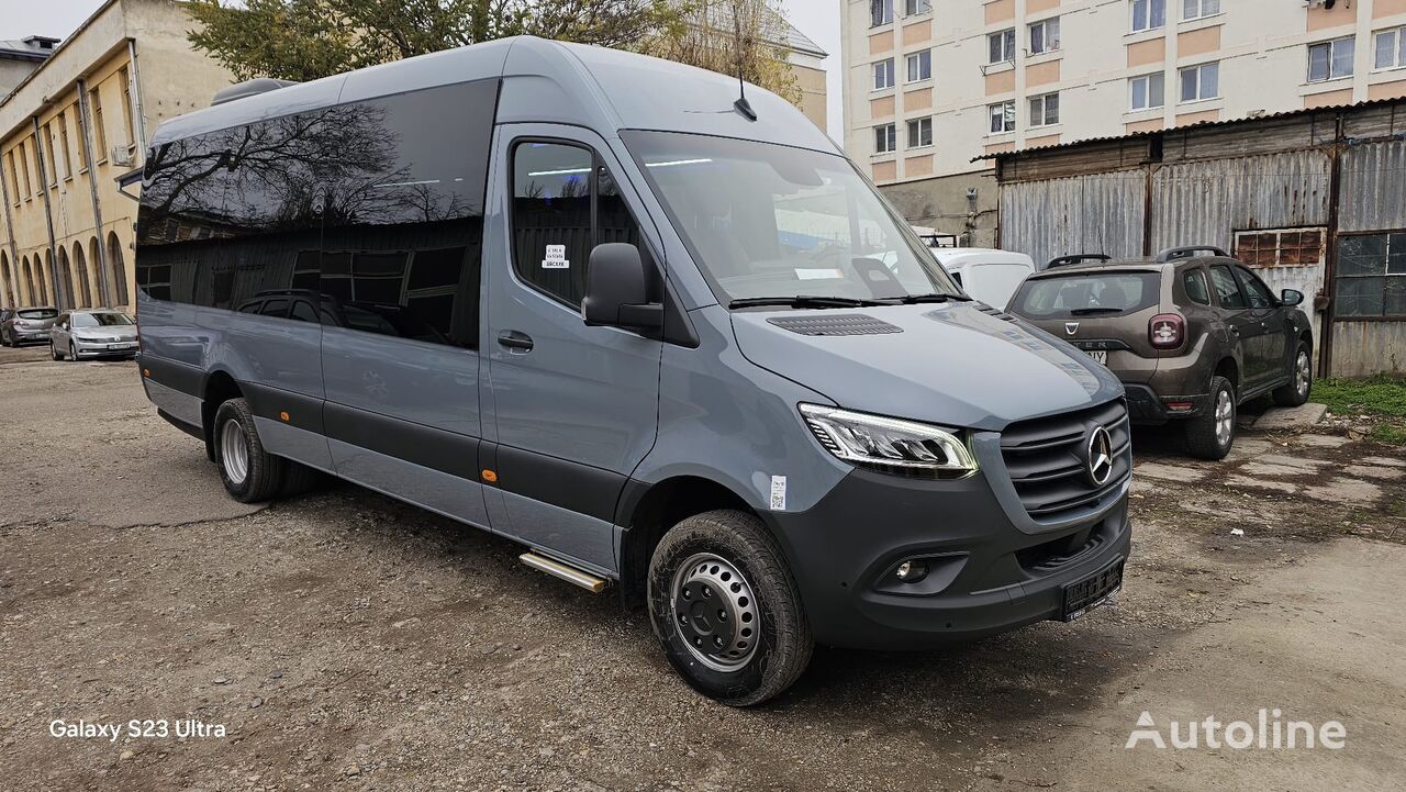 Novi Mercedes-Benz Sprinter putnički minibus