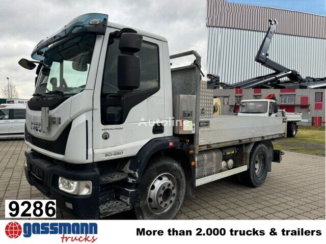 IVECO EuroCargo ML150E25 kamion s ravnom platformom