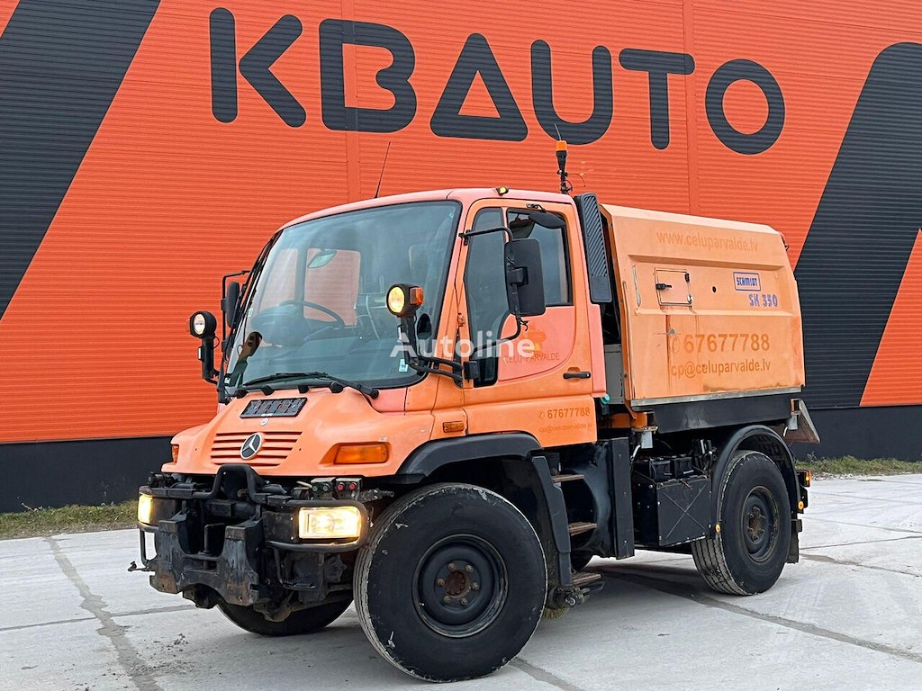 Mercedes-Benz UNIMOG U 300 4x4 TRILETY SK / 6918 hours vozilo za čišćenje ulica