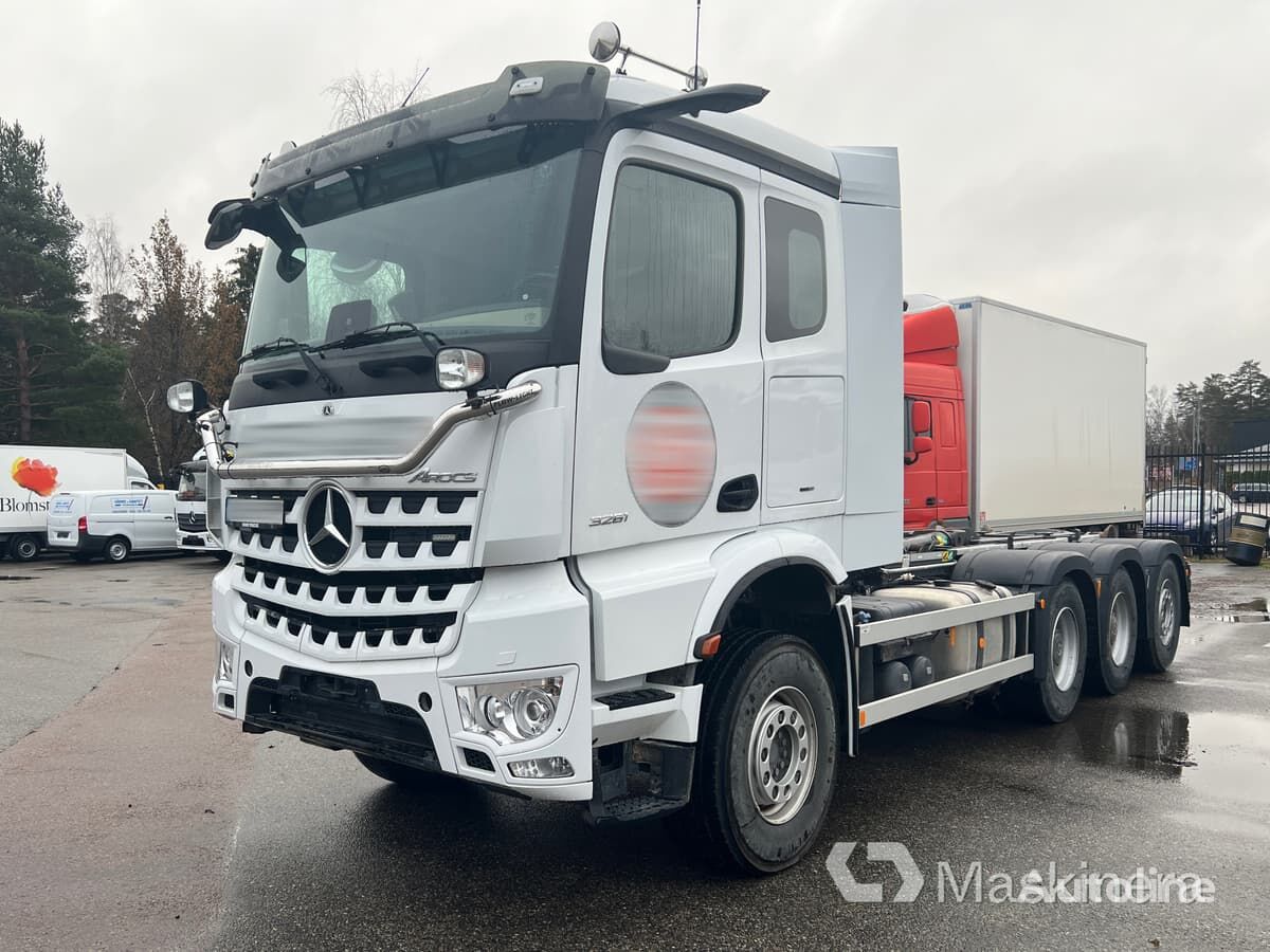 Prodaje se Mercedes-Benz Arocs rol kiper sa kukom na aukciji