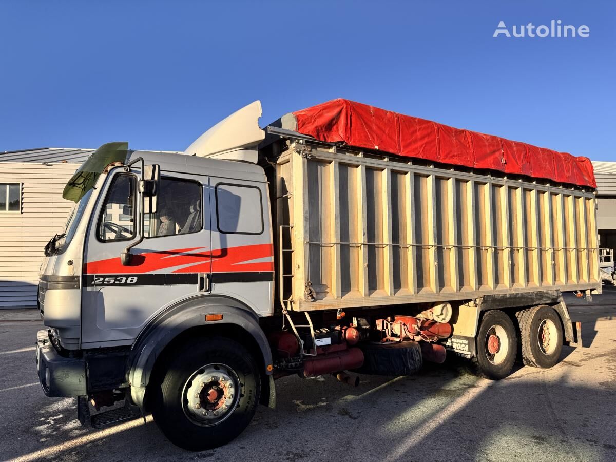 Mercedes-Benz MB 2538 L 6X2 kamion s ceradom