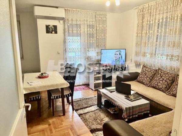 Sumadijske Divizije, Dvosoban stan za izdavanje, 50m2, 650€