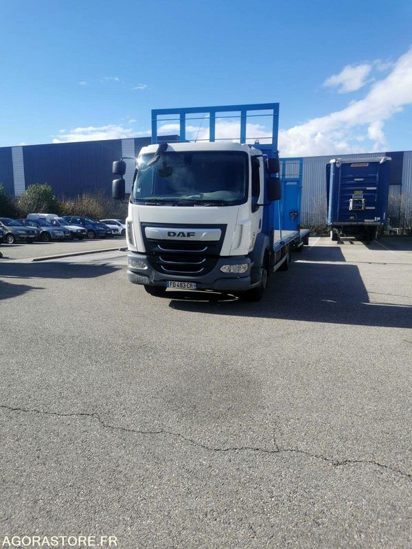 Prodaje se DAF LF290 kamion platforme na aukciji