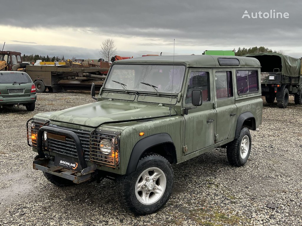 Prodaje se Land Rover Defender vojni kamion na aukciji