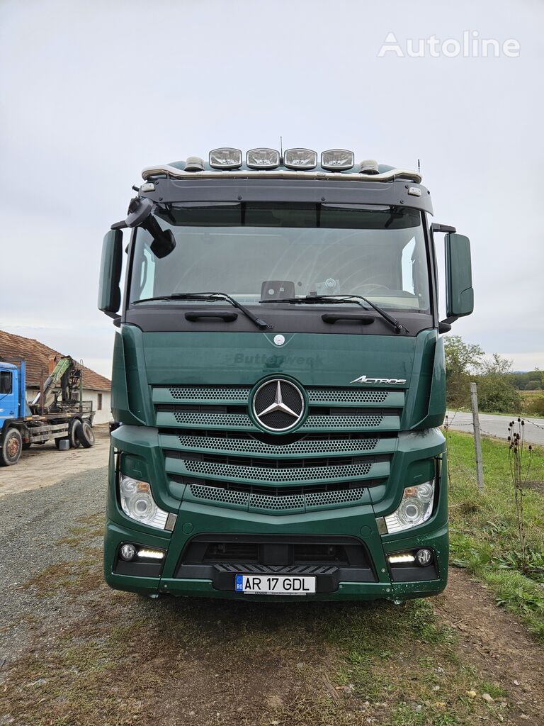 Mercedes-Benz Actros 963-7-E kamion za prevoz drva