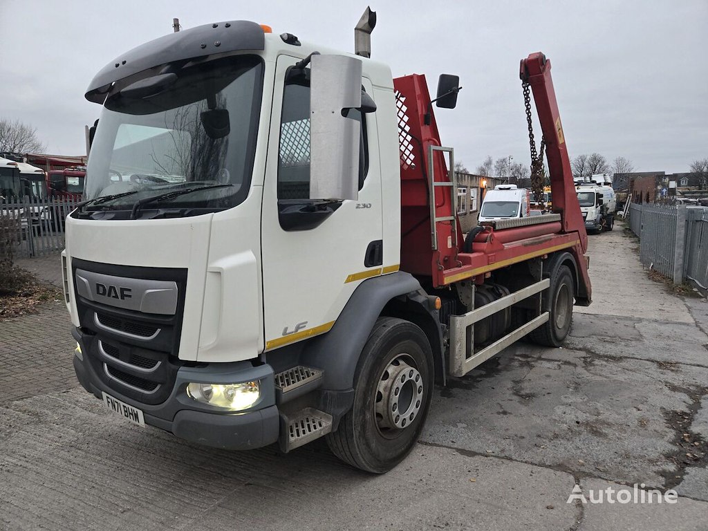 DAF LF 230 kamion autopodizač kontejnera