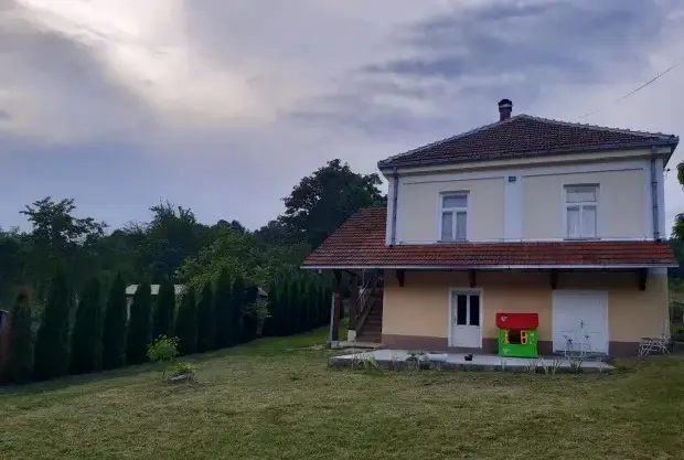 Kuća, Gornji Milanovac, 3.0 soban, 100m²