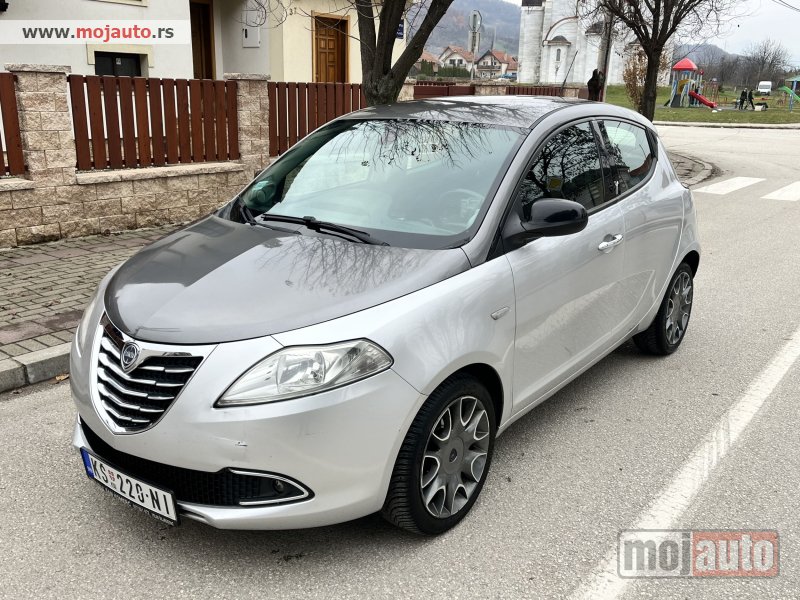 Lancia Ypsilon 0.9t