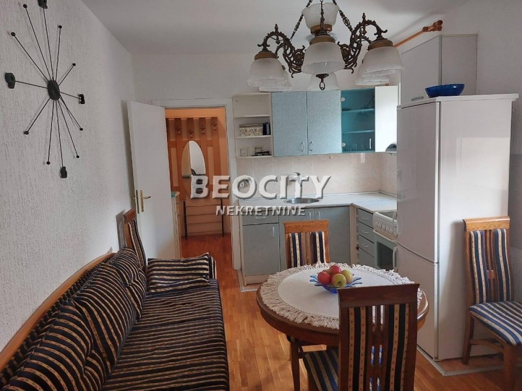 Novi Sad, Nova Detelinara, Trg majke Jevrosime, 2. 5, 40m2, 110000EUR