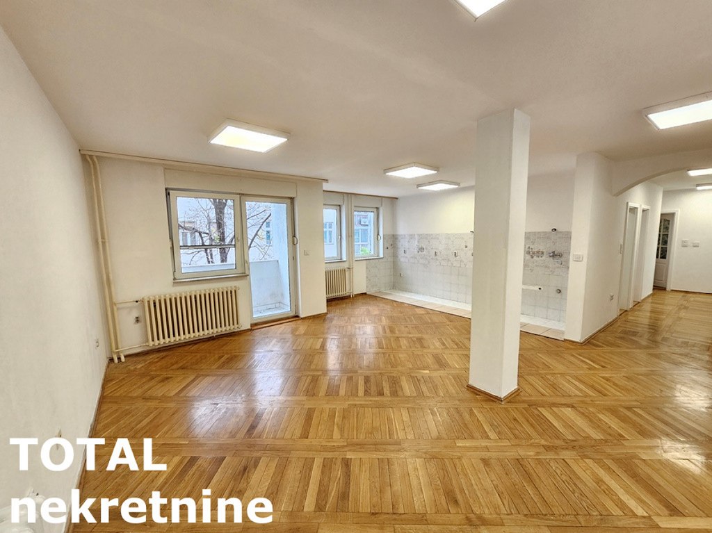 NOVI SAD - CENTAR - 96. 00 m2