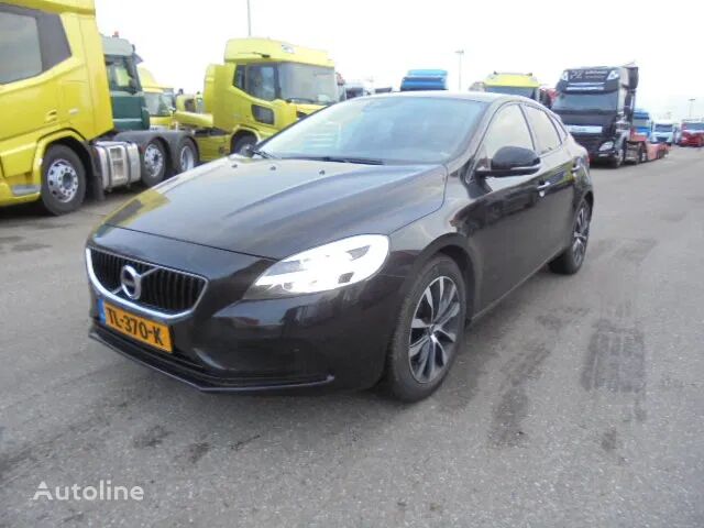 Volvo V40 hečbek