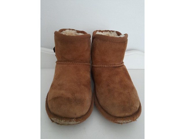 UGG CIZME BR.28,5