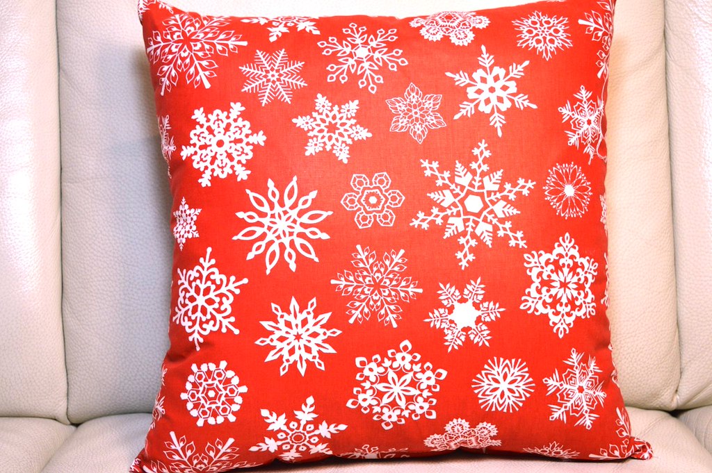 Jastuk Snow red 40×40