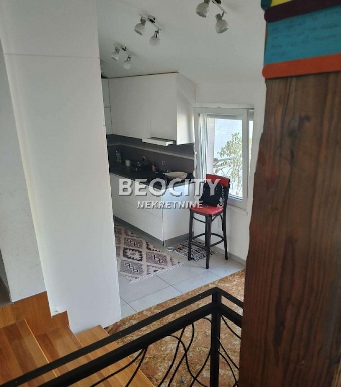 Novi Sad, Centar, Skerlićeva, 4. 0, 100m2, 900EUR