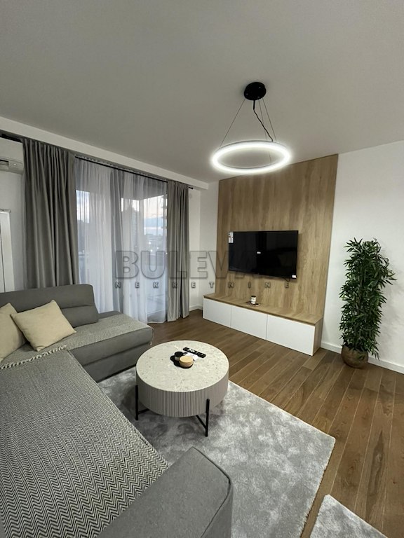 Izdaje se neuseljavan stan u novom kompleksu Delta Planet Residence, 81m2!