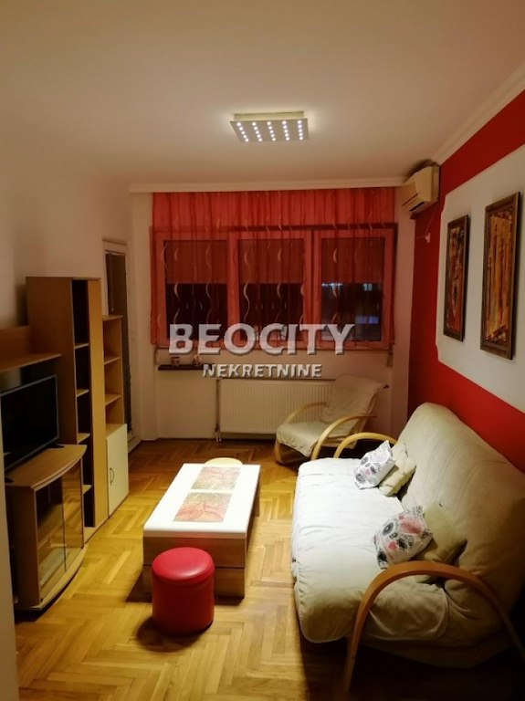 Novi Sad, Socijalno, Valentina Vodnika, 1. 5, 43m2, 450EUR