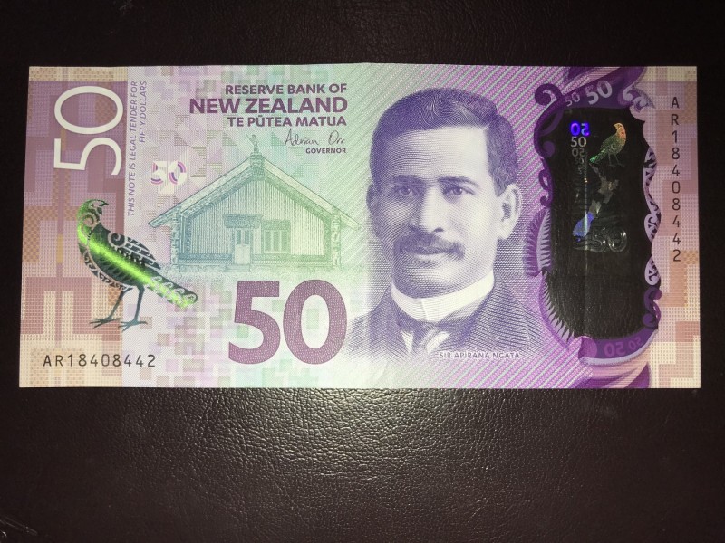 NOVI ZELAND 50 DOLARA.