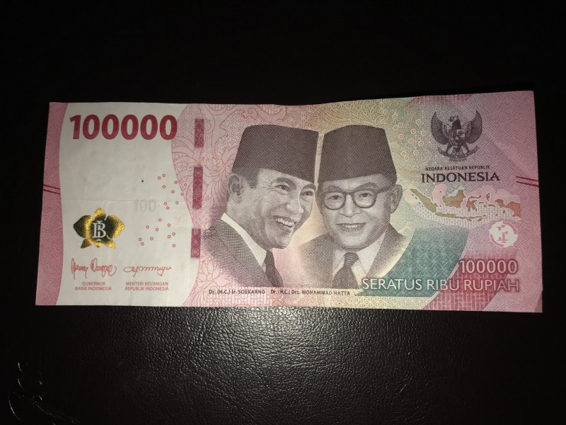 INDONEZIJA 100 000 RUPIJA.