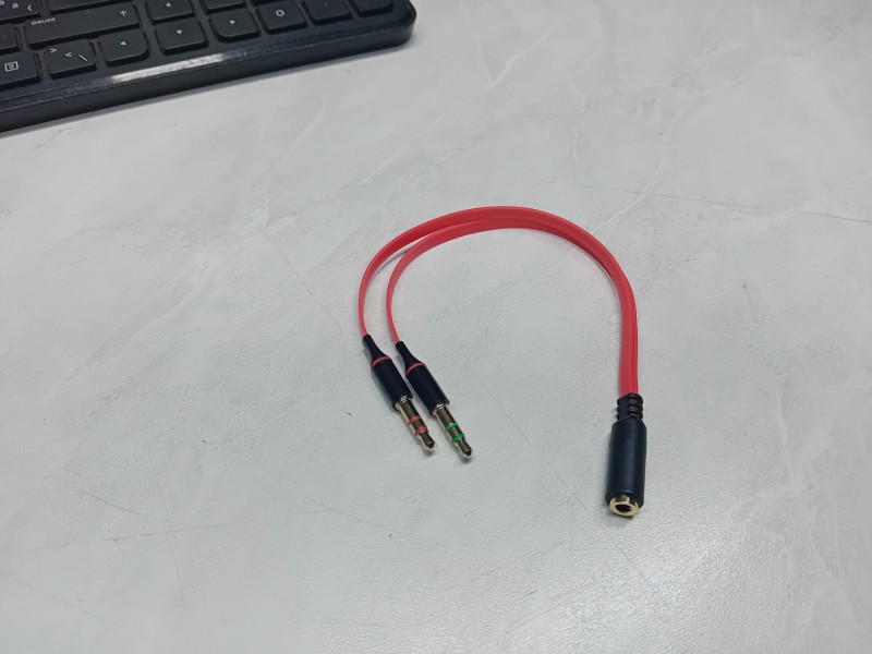 Kabel za razdvajanje zvuka Ženski na dvostruki muški,