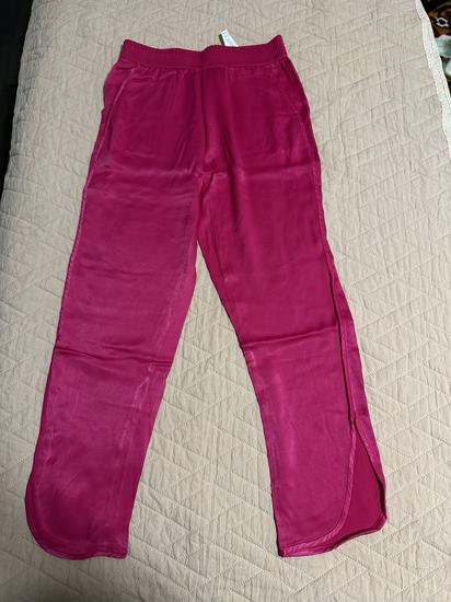 Zara pantalone XS NOVO SA ETIKETOM