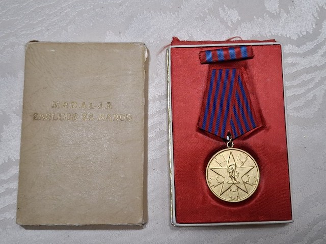 Medalja zasluge za narod