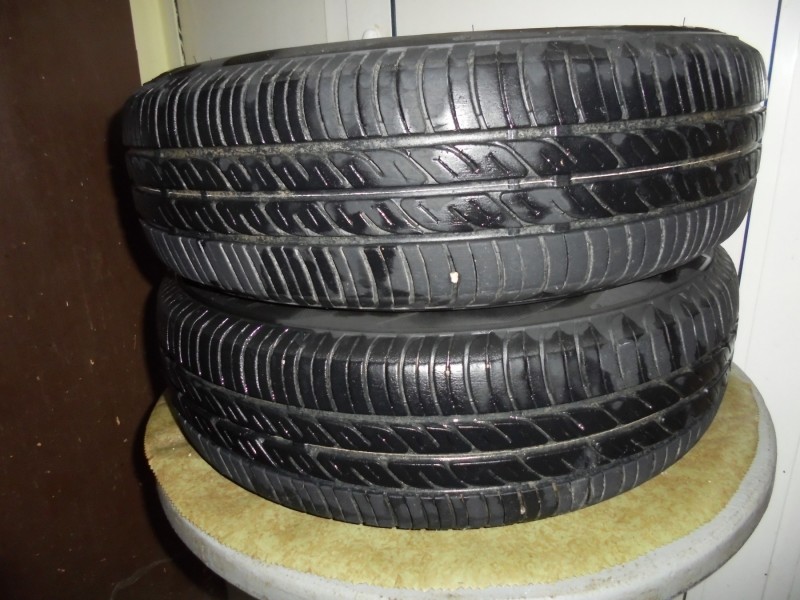 DVE AUTO GUME *FIRESTONE MULTIHAWK 2 155/70 R 13 75T*