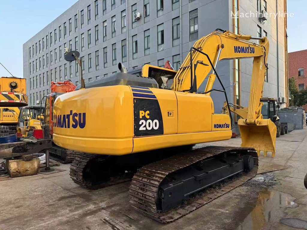 Komatsu pc200-8m0 bager guseničar