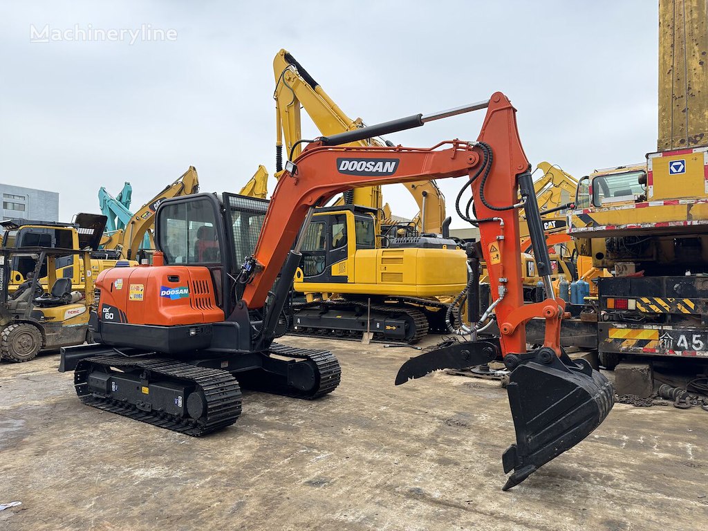 Doosan DX60 mini bager