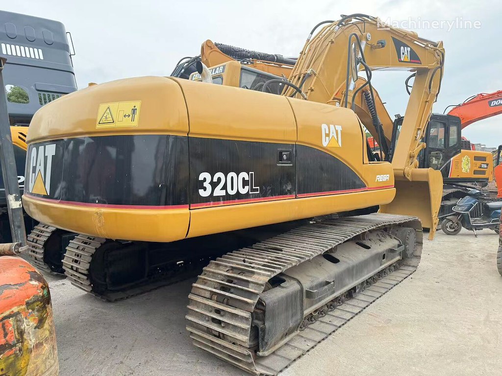 Caterpillar 320C bager guseničar