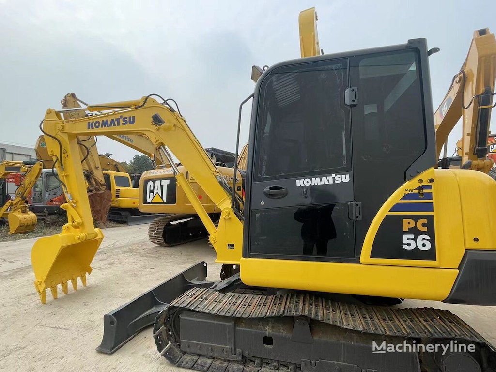 Komatsu PC56-7 bager guseničar