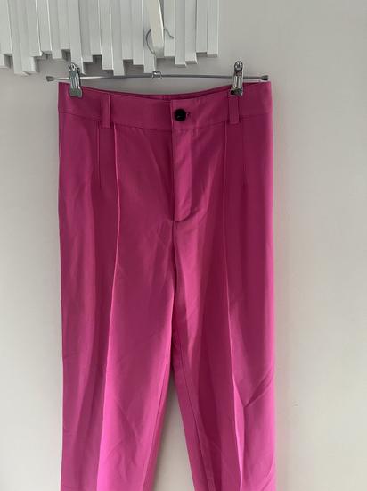 Roze pantalone Zara M