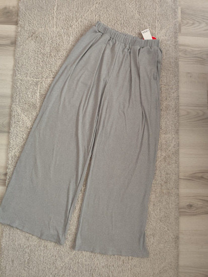 **CIDER** pantalone sirokih nogavica **novo**