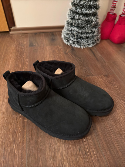 Ugg Classic Mini