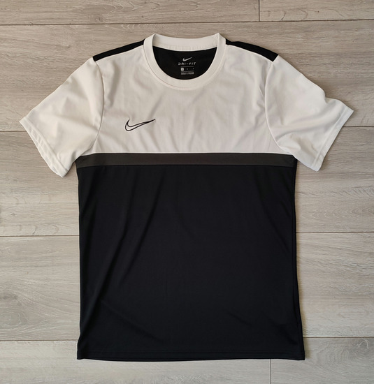 Orig NIKE Dri Fit majica - M - Nova PRODATA