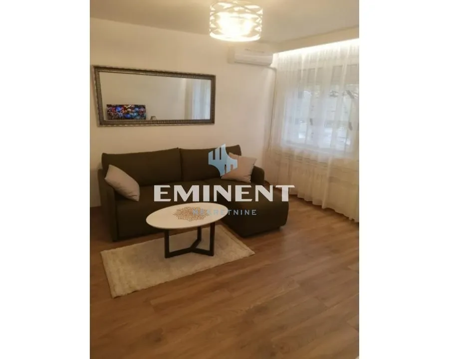 Izdavanje, jednosoban stan, 40m2, Neimar, Vračar, Beograd