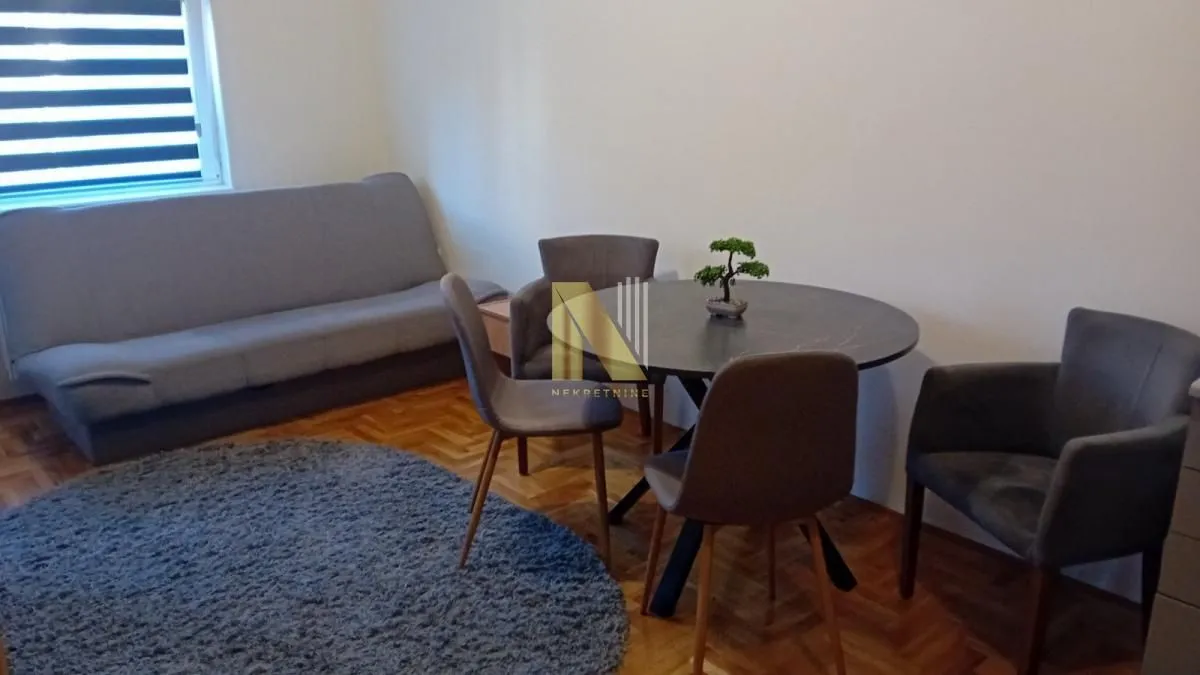 Izdavanje, dvosoban stan, 40m2, Sajmište, Novi Sad