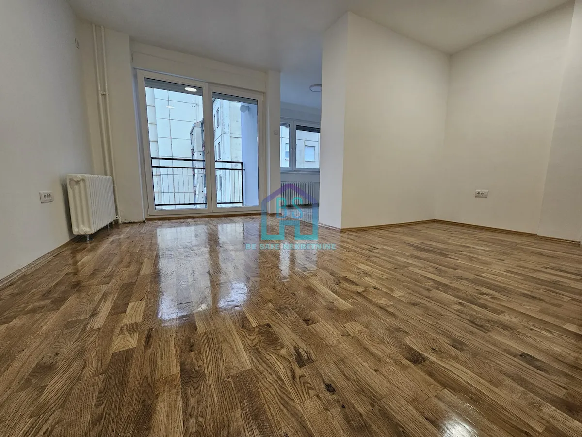 Prodaja, dvosoban stan, 60m2, Bulevar Oslobodjenja, Novi Sad, Novi Sad