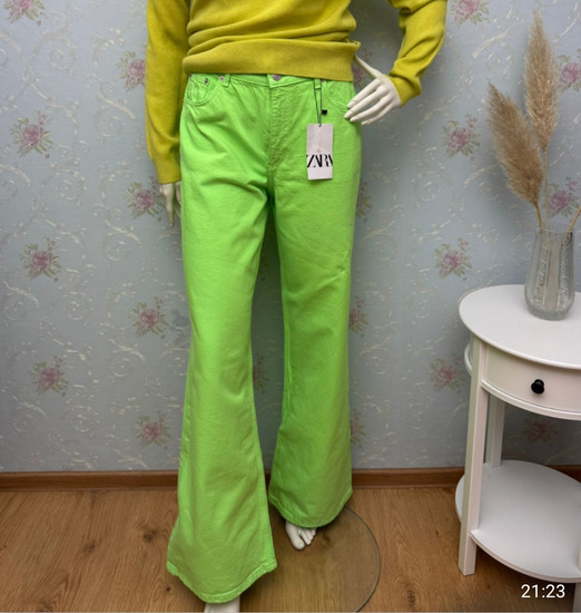 Zara neon farmerice Novo