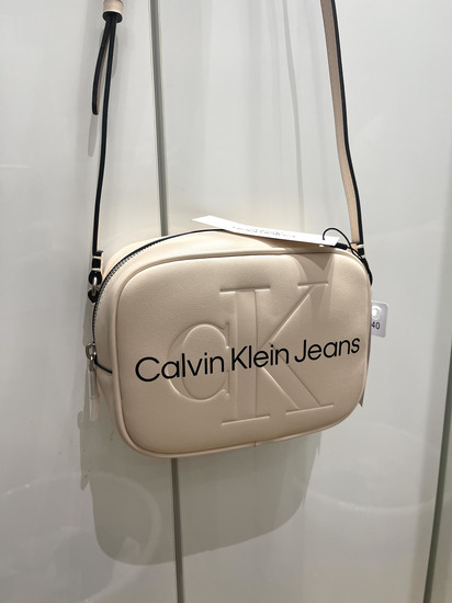 Nova Calvin Klein torbica