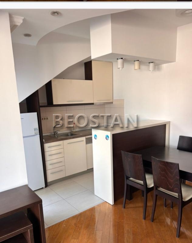 Širi centar - Vozdovac #860272 700 €