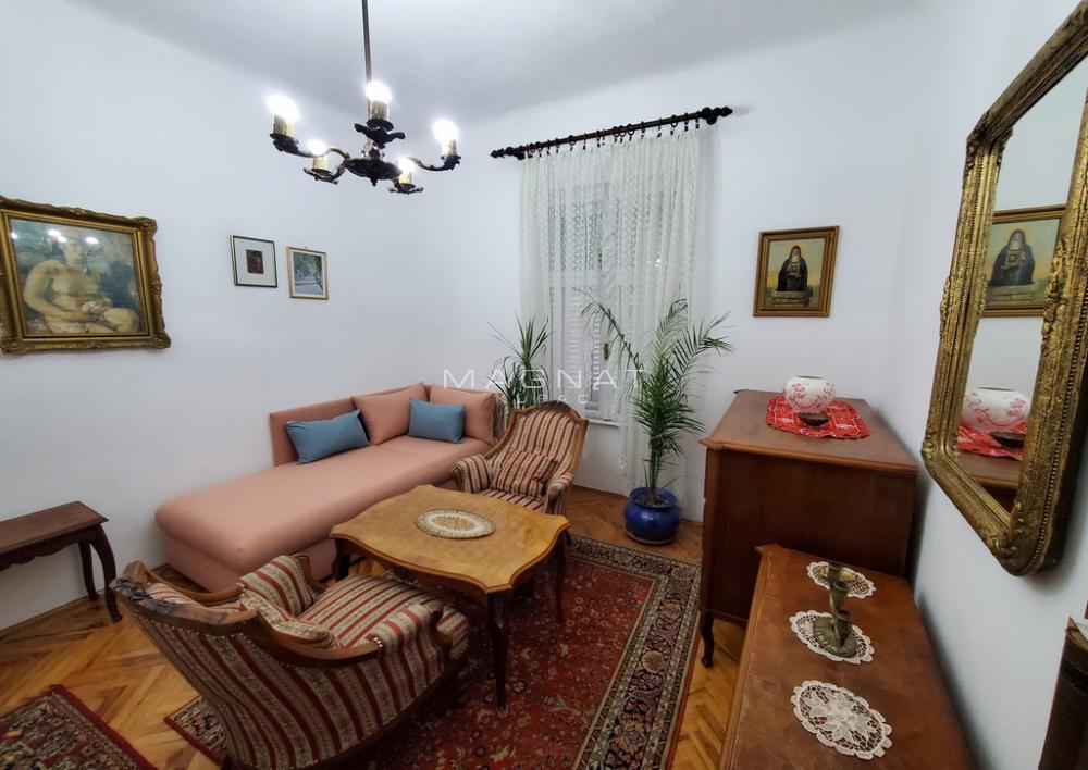 Botanička bašta - Dalmatinska, 2.0-soban stan ID#4813 650 €