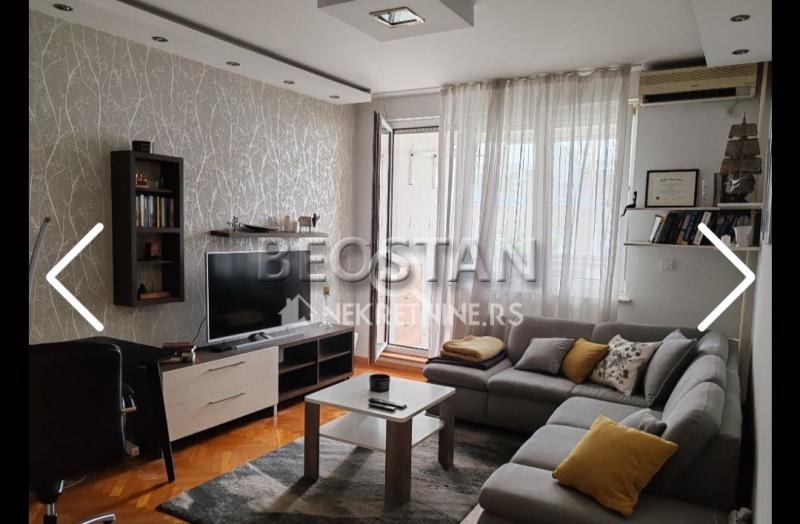 Novi Beograd - Blok 22 #60217 800 €