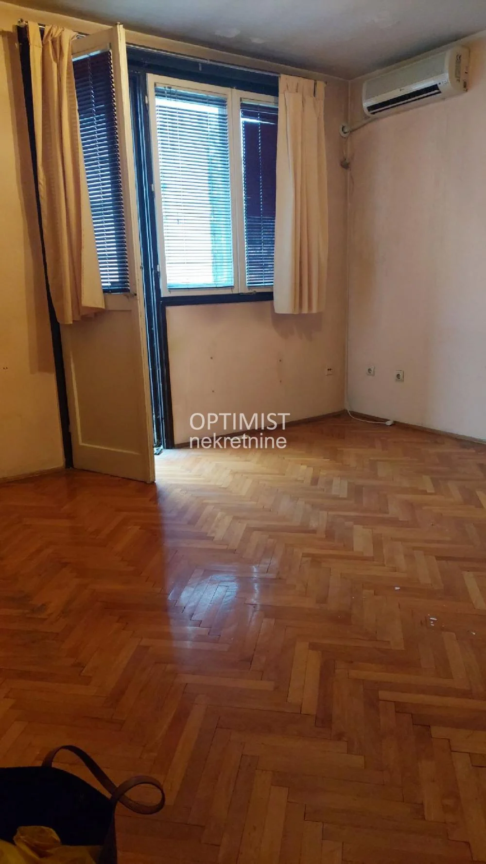 Cara Dušana, Branka Pešića, 39m2, 1.0 ID#2762 115.000 €