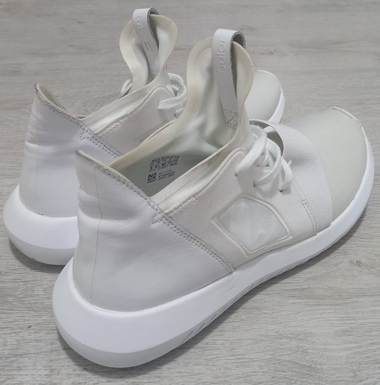 Adidas Tubular patike - original